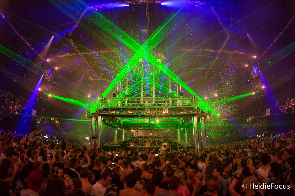 Eye candy: 40+ photos of beautiful EDM festival stage designs ...