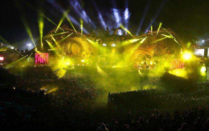 Eye candy: 40+ photos of beautiful EDM festival stage designs ...