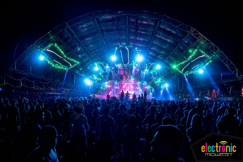 First look: The elaborate stages of EDC Las Vegas 2014 – Electronic Midwest