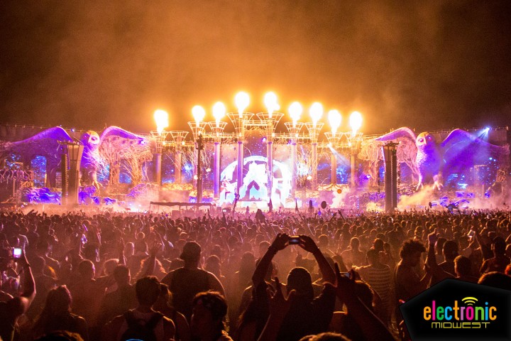 First look: The elaborate stages of EDC Las Vegas 2014 – Electronic Midwest